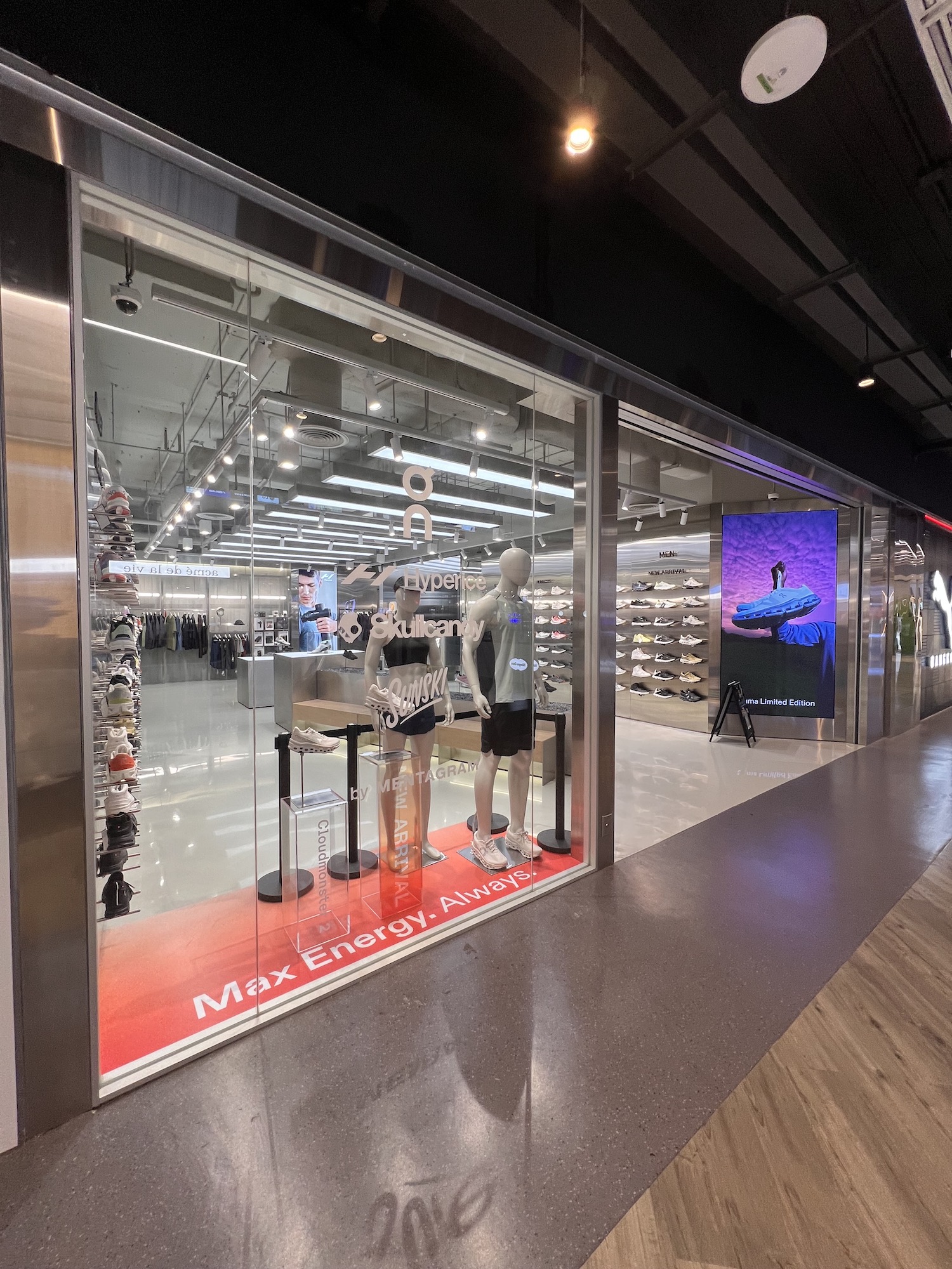 MLAB CentralWorld – Home